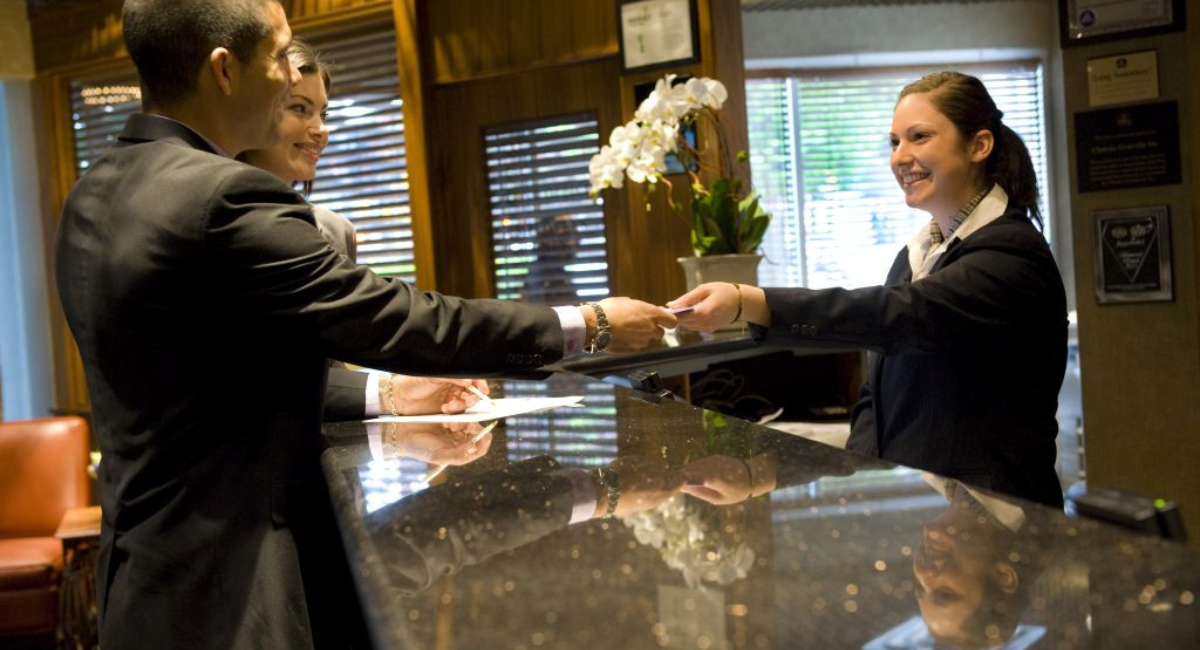 Essential Front Office Duties in Hotel – Key Guest Service Roles